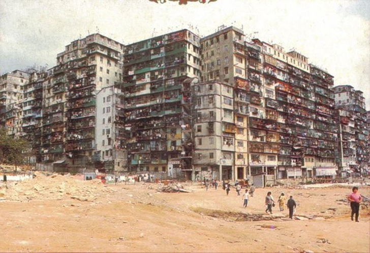 Kowloon Walled City, Hong Kong. City of Anarchy